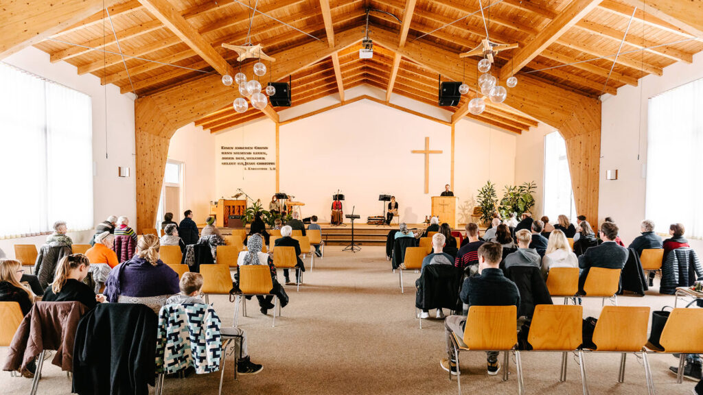 Gottesdienst | Evangelische Freikirche Traunreut